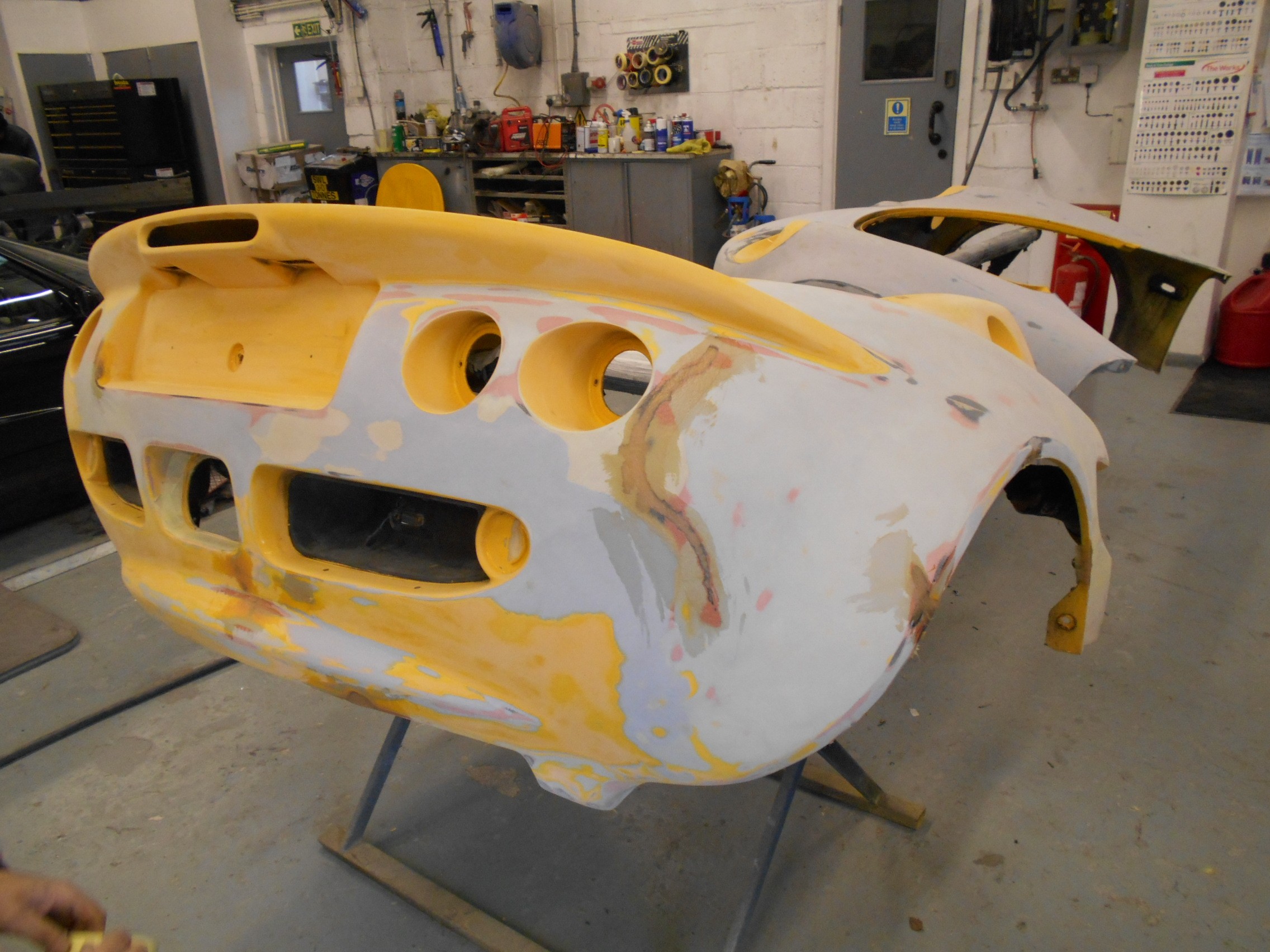 002 (30) | Specialised Paintwork